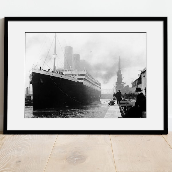 Titanic Photo Frame - Etsy