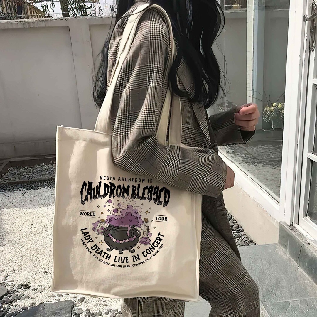 Fourth Wing Fan Tote Bag, Violet Sorrengail Tote Bag, Violent Little ...