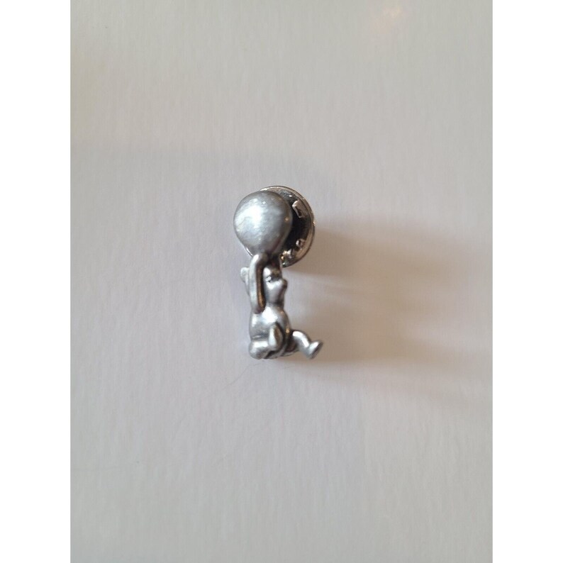 Vintage Danforth Collectible Winnie the Pooh Pewter Disney Balloon Pin ...