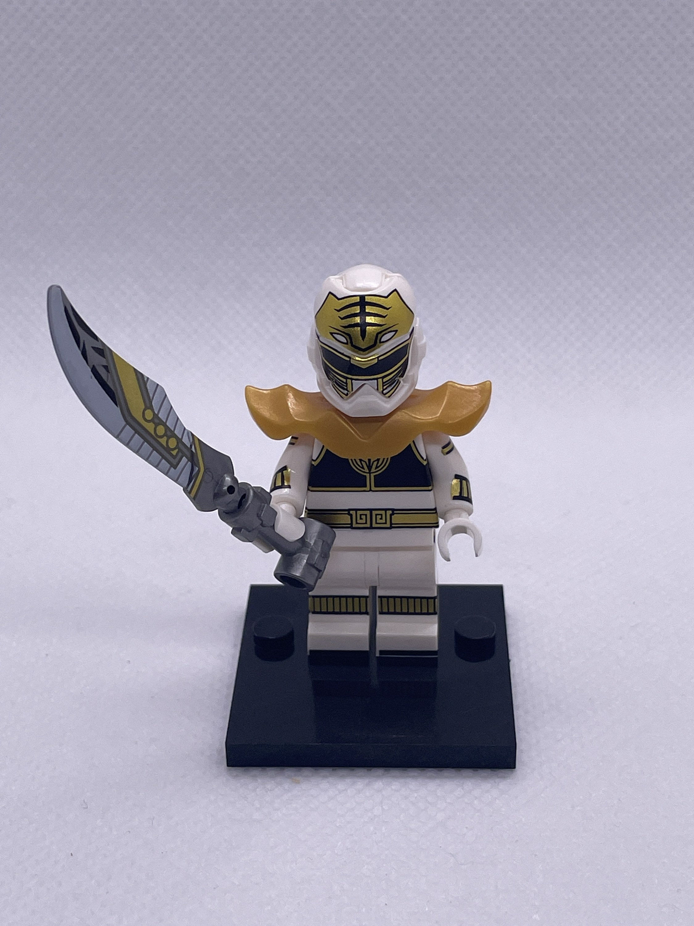 Power Rangers Samurai Gold Ranger Morpher Toy