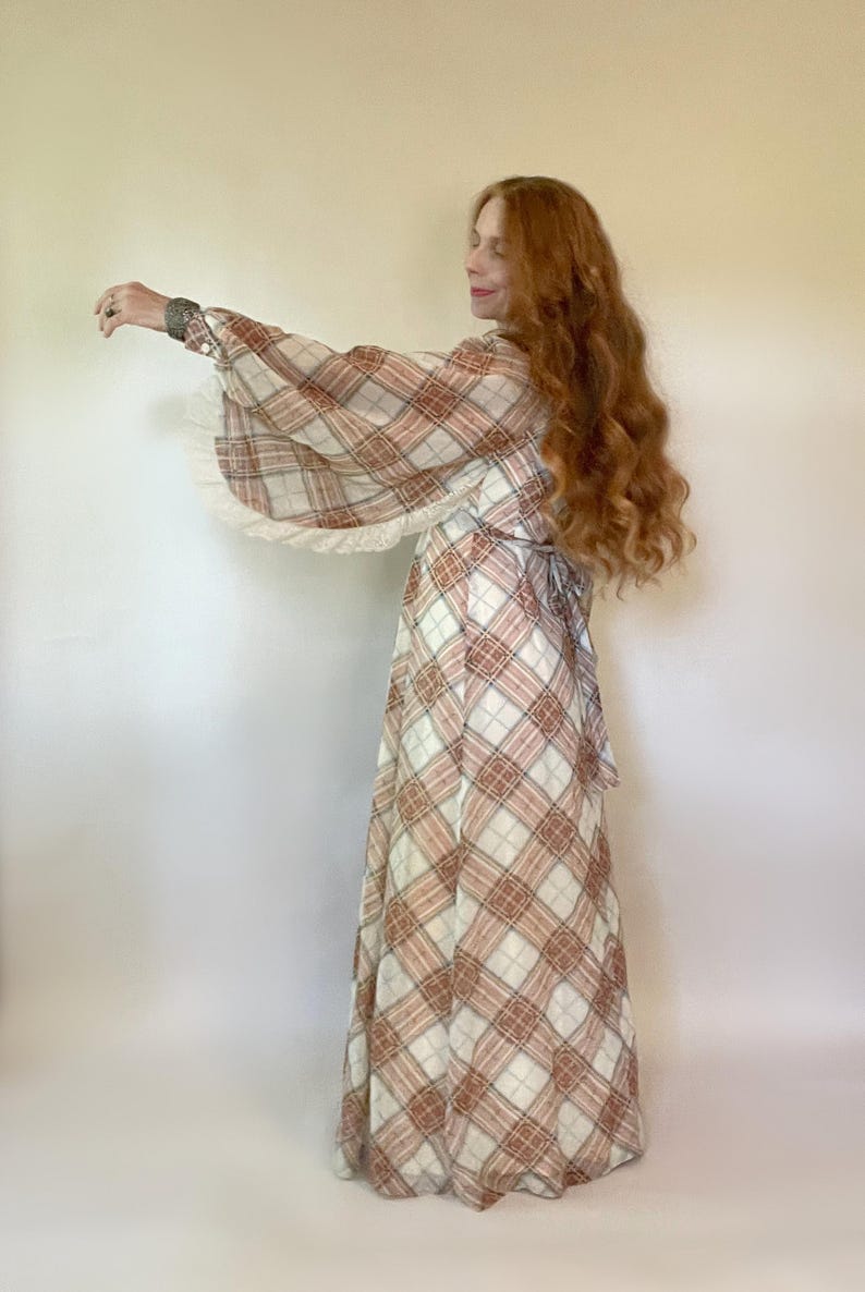 Fabulous Vintage 1970s Plaid Autumn Fall Colors Dress With Huge Angel ...