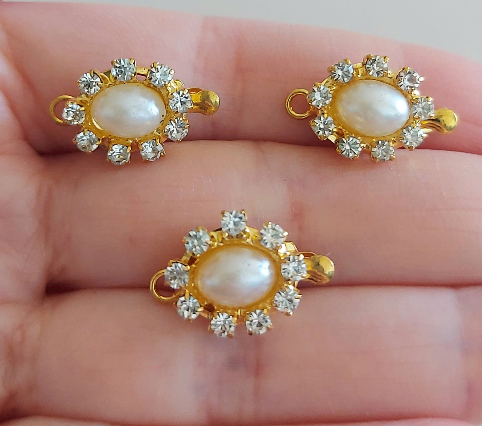 Flower Shaped Zirconia Box Clasp, With Imitation Pearl, Interlocking ...