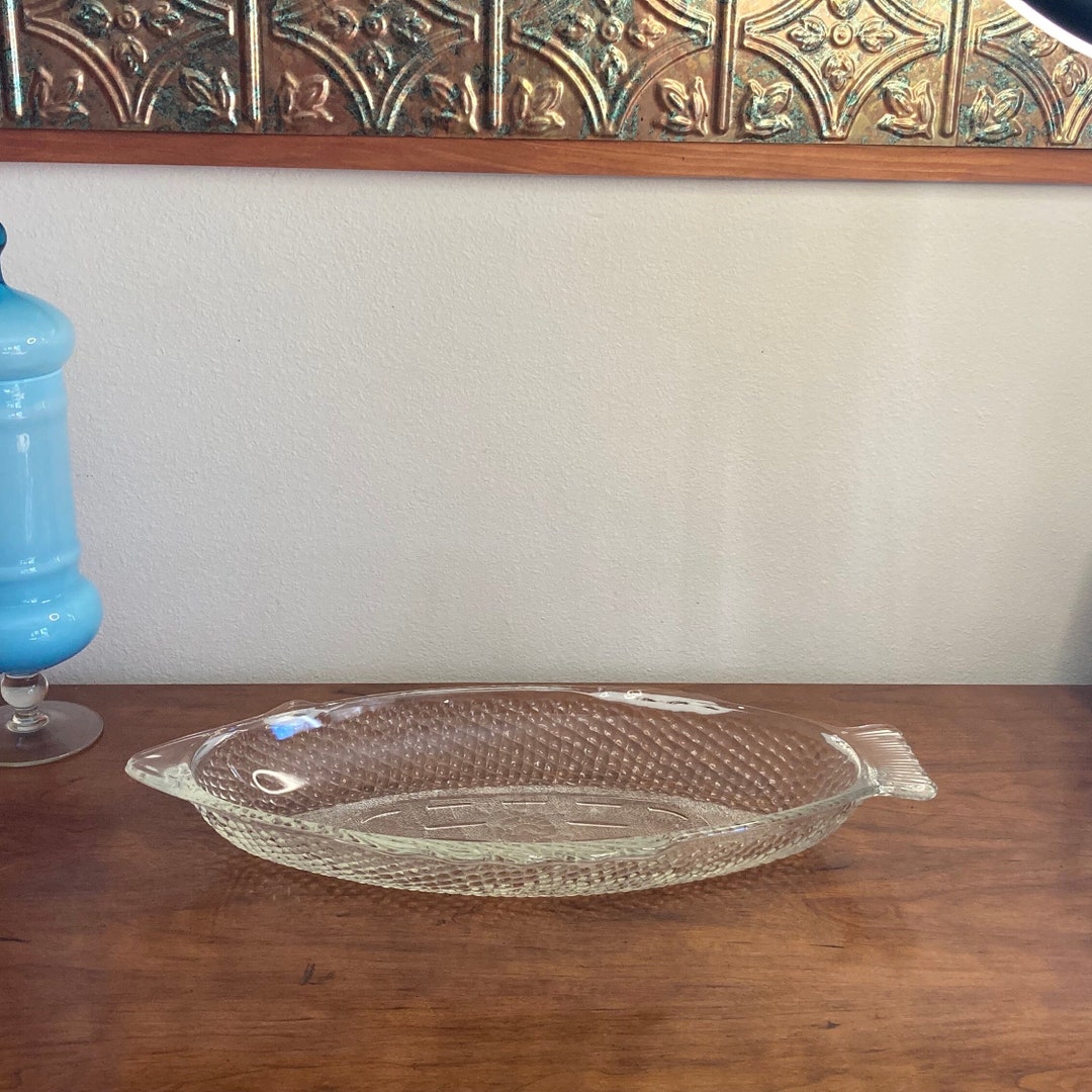 Elegant Glass Serving Tray Platter With Fish Design Charming Fin & Head ...