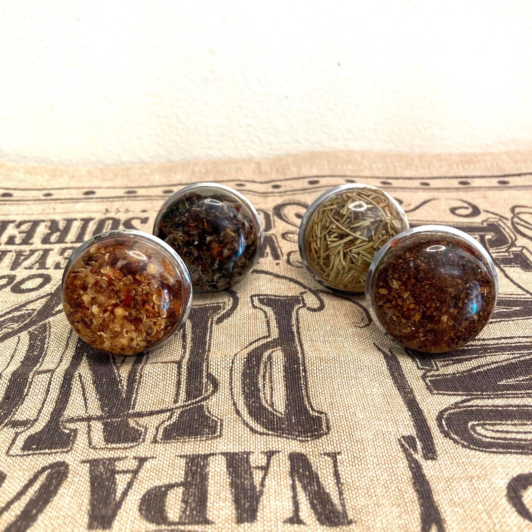 Vintage 1950s Lucite Suspended Seed Cabinet Hardware Knobs - Authentic ...