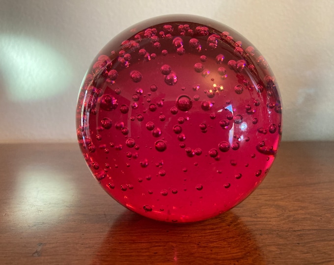 1950 Retro Modern Hot Pink Paperweight. Controlled Bubble. 5.5” No ...
