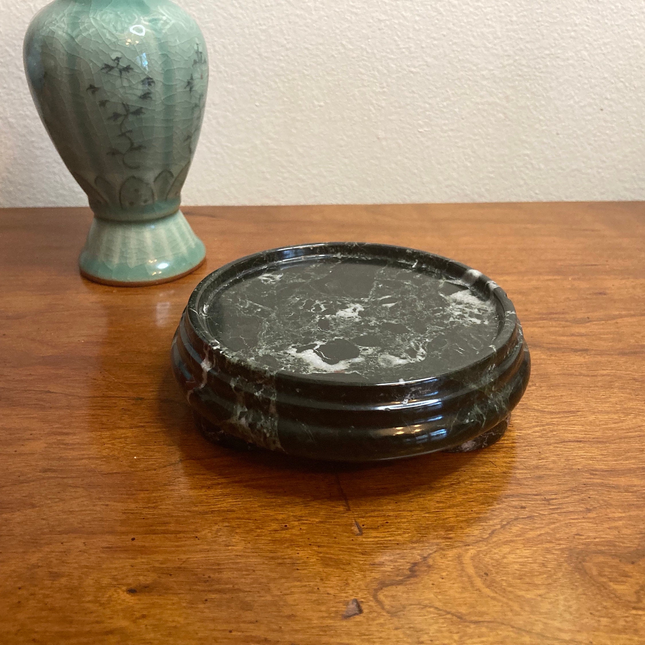 Vintage Retro Carved Plinth Marble in Glossy Black With White Matrix ...