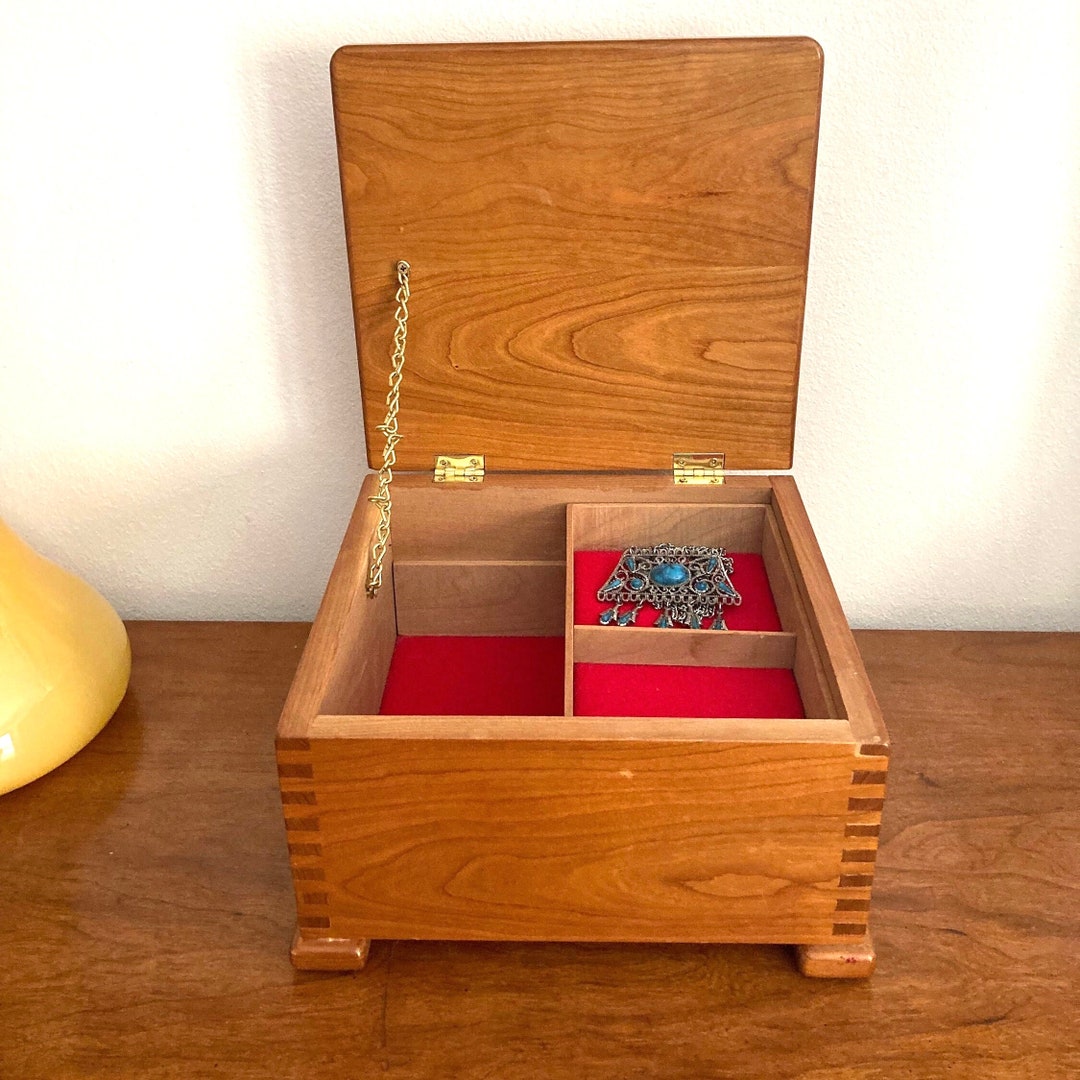 Vintage American Handmade Dovetail Jewelry Box With Lined Drawers & One ...