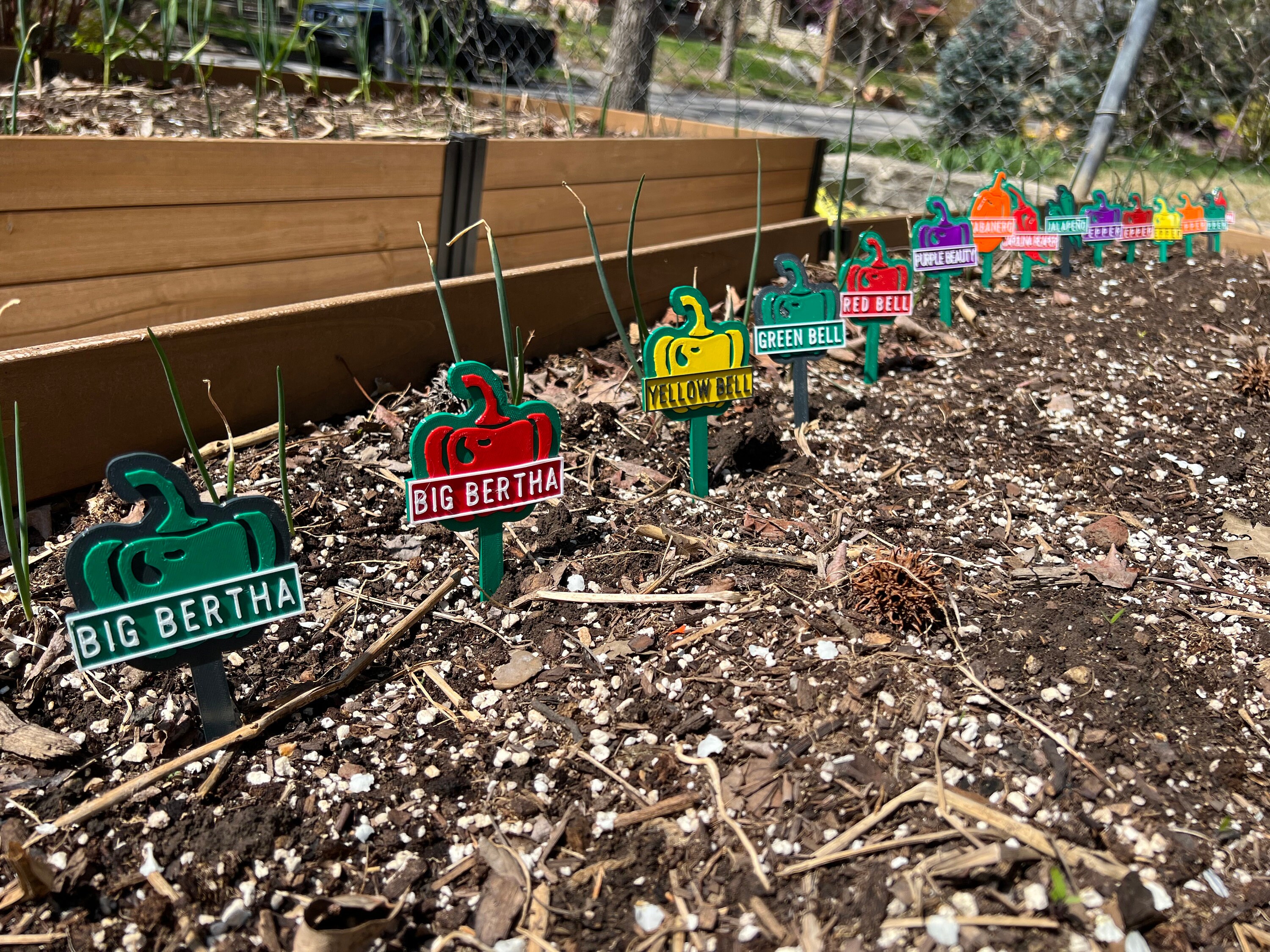 Plant Markers - Pepper Picker - Jalapenos, Chilie, Carolina Reaper ...