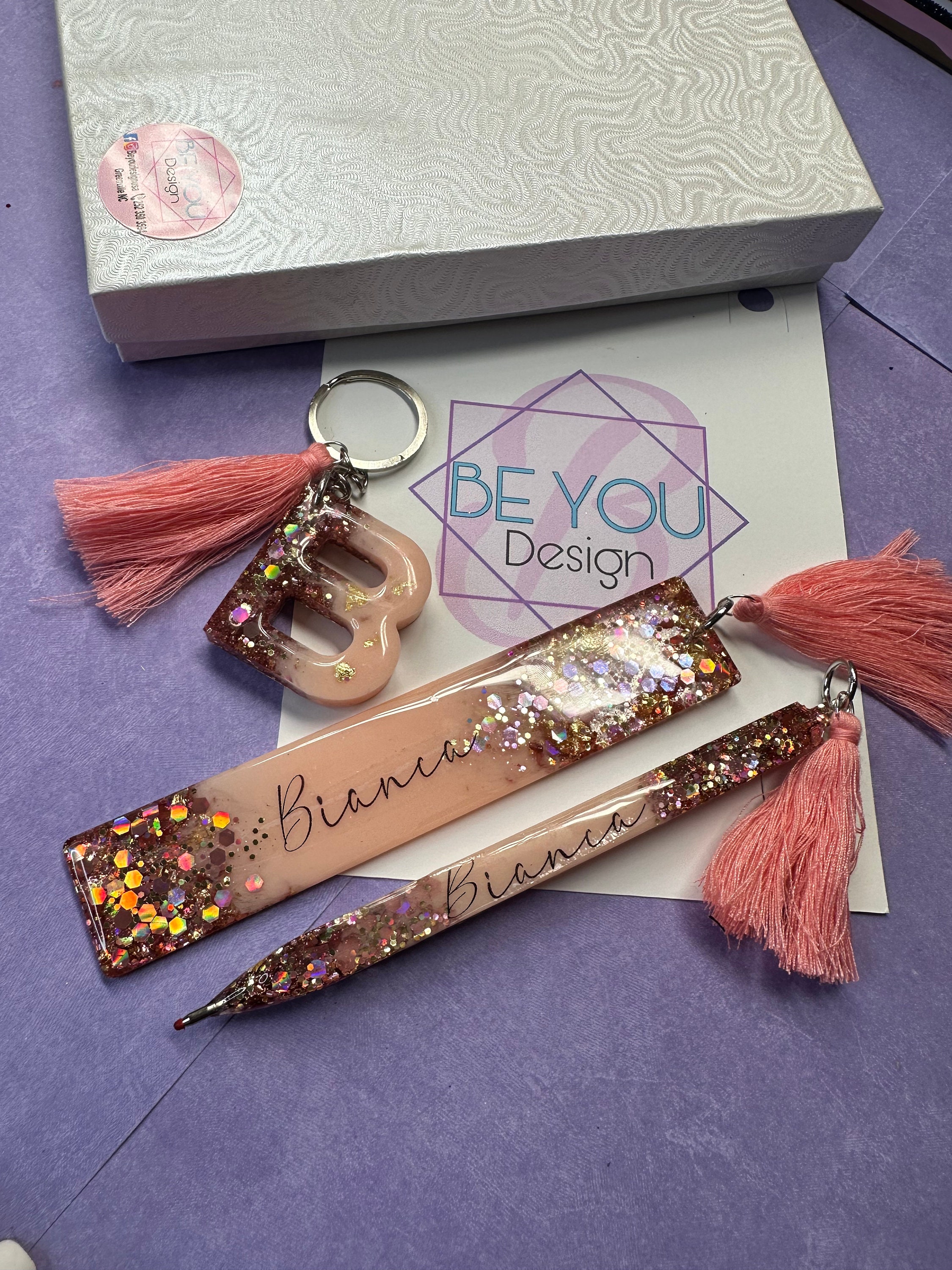 Keychain, Pen and Bookmark Set Made With Resin | Details to Give Away ...
