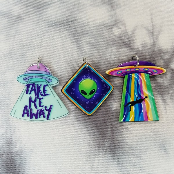 Alien Charm - Etsy