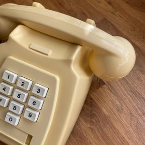 Vintage Phone GPO 756 Push Button Telephone Gloss Brown Built 1981 ...