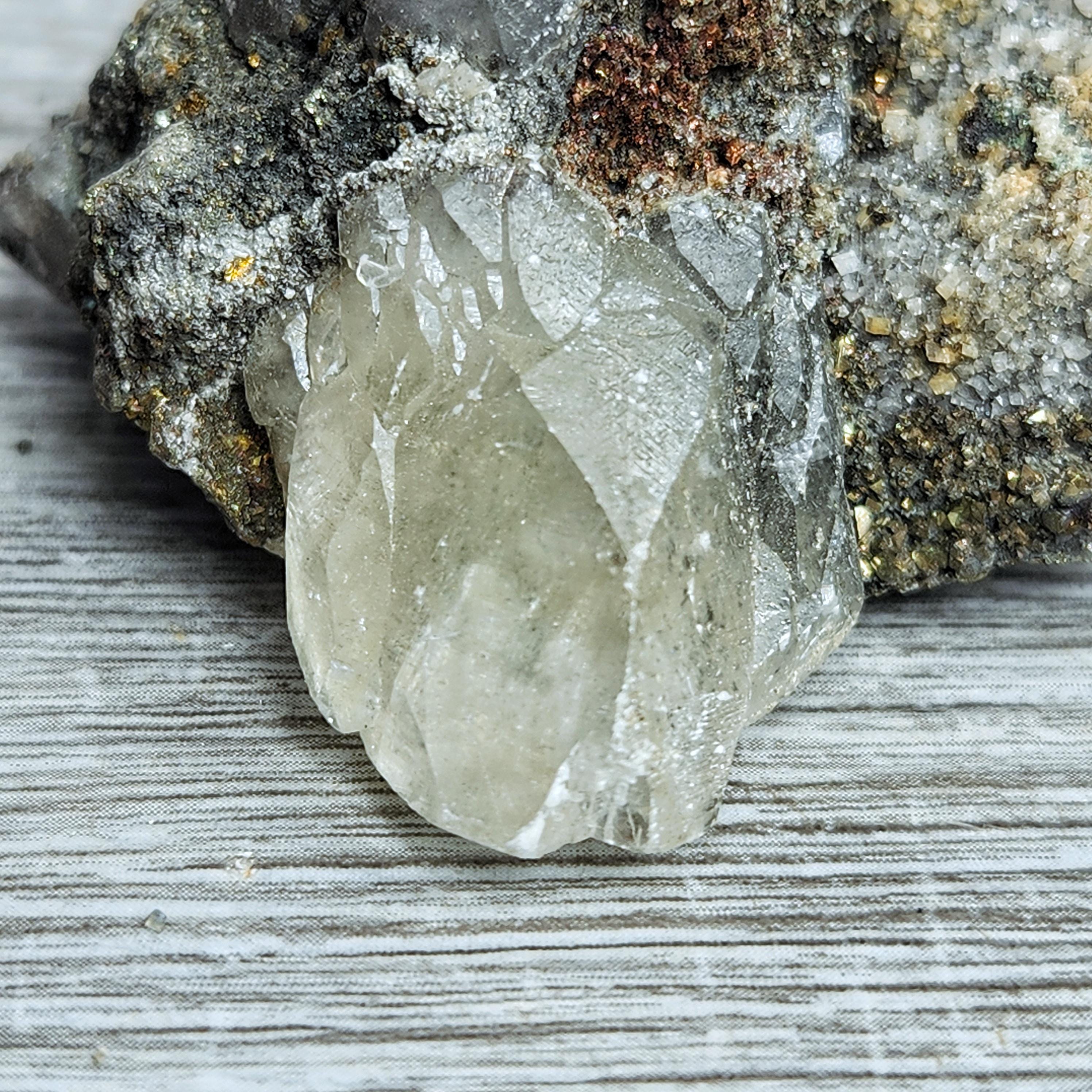Iridescent Chalcopyrite Scalenohedral Sweetwater Mine Missouri Esthetic ...