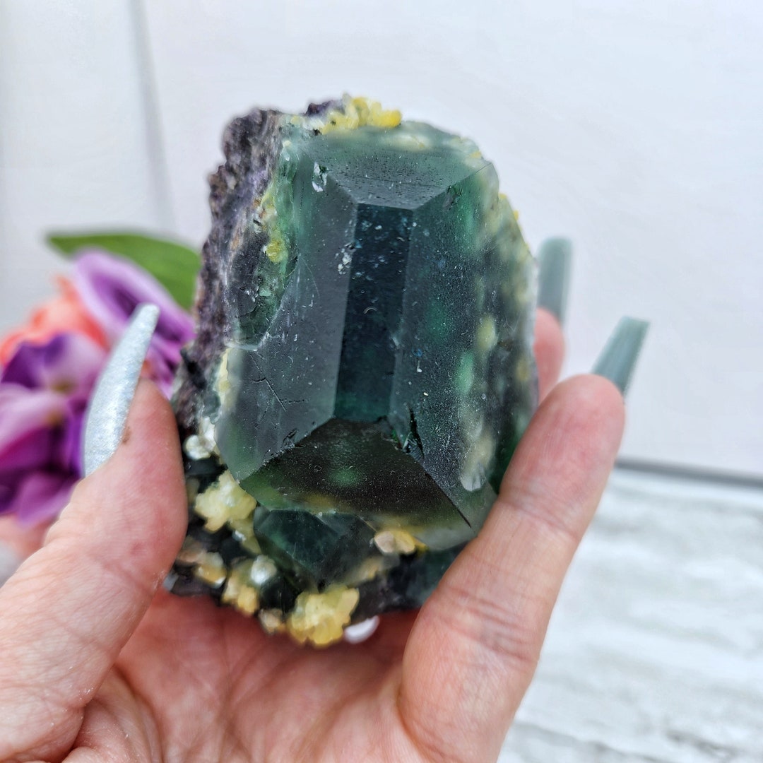 Erongo Alien Eye Green Phantom Fluorite Goshenite With Mica Purple ...