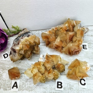 Mariposa butterfly Calcite Specimen UV Glow Beautiful Lustrous Mineral ...