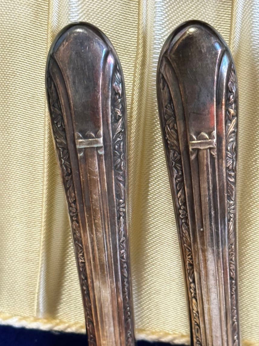 Silver Plated Silverware Vintage VTG WM Rogers Marked 51 Pcs in ...