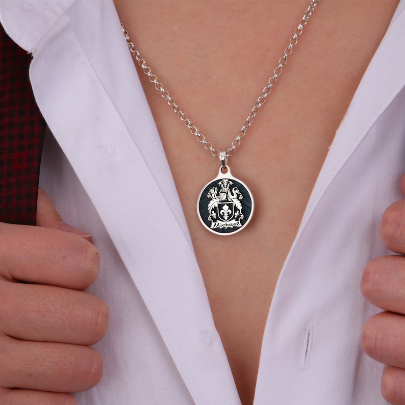 Custom Family Crest Personalized Engraved Signet Necklace - Etsy