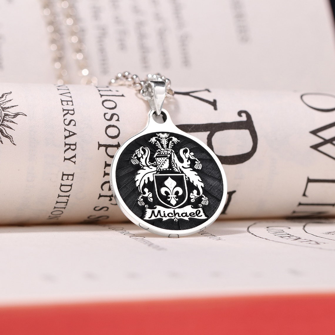 Custom Family Crest Personalized Engraved Signet Necklace - Etsy