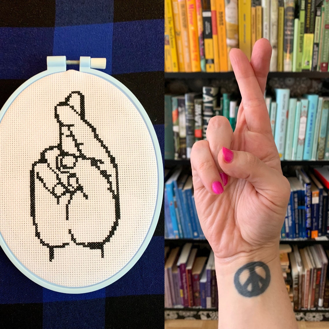 Letter R in American Sign Language (asl)/fingers Crossed - Cross Stitch ...