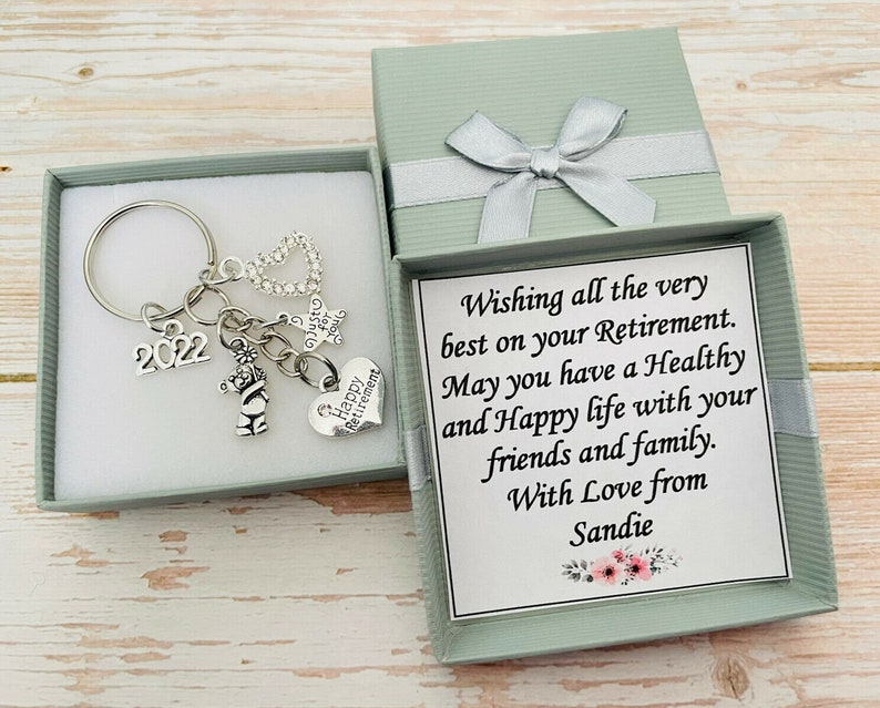Happy Retirement Gift Keyring for Friend Auntie Sister Mum Dad Uncle ...