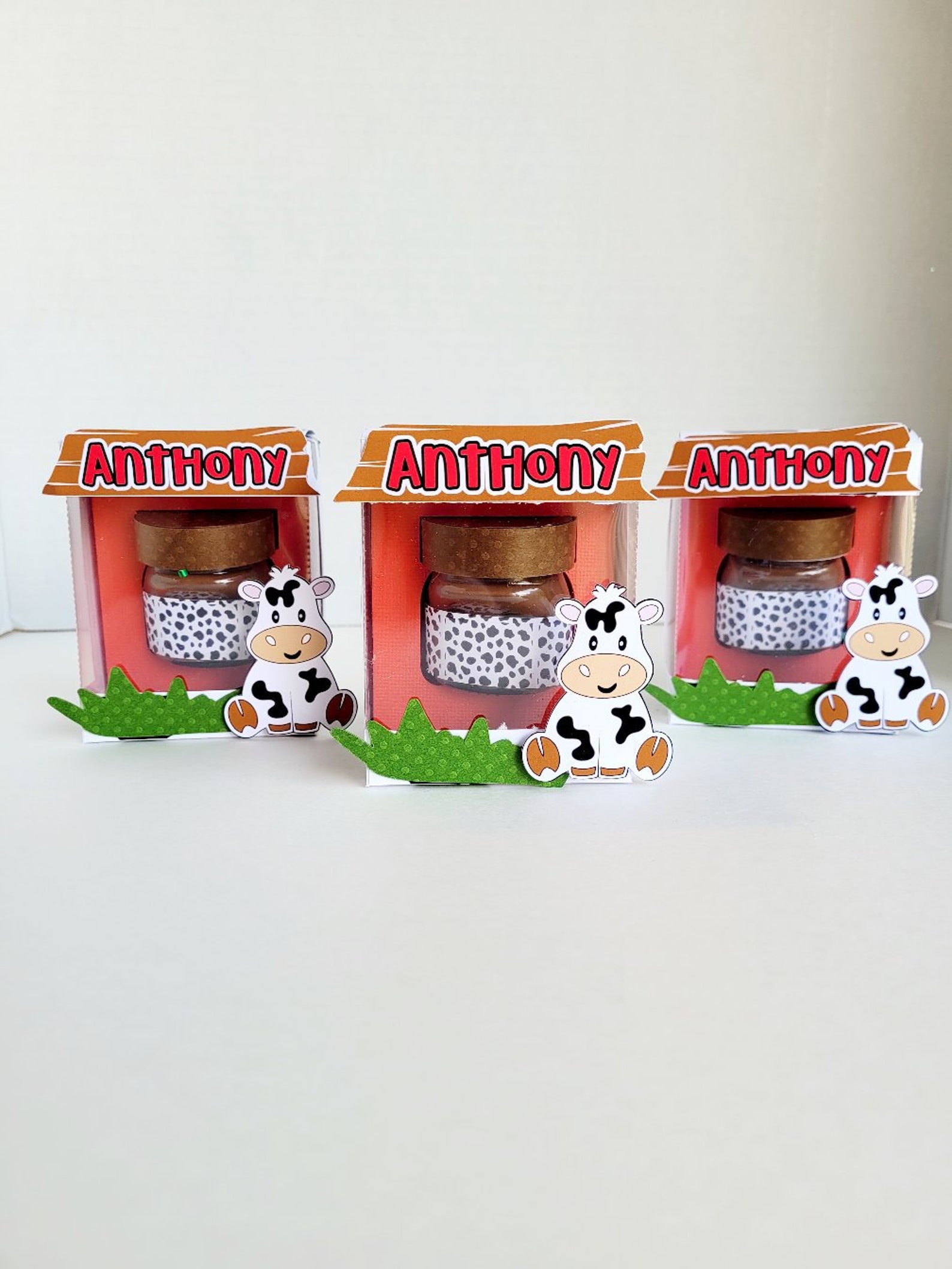 Cow Red Barn Farm Nutella - Farm Animals Birthday Party - Cow Nutellas ...