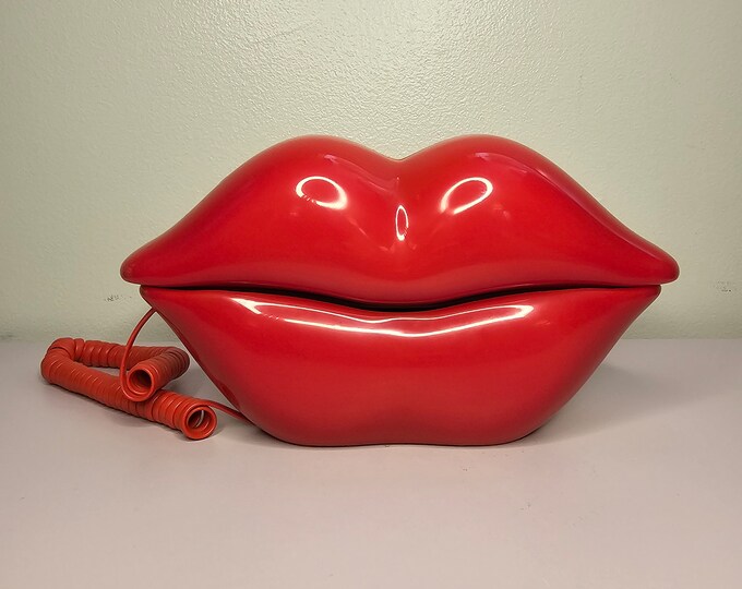 Vintage Push-button Phone LIPS, Old Push-button Phone, Push-button ...