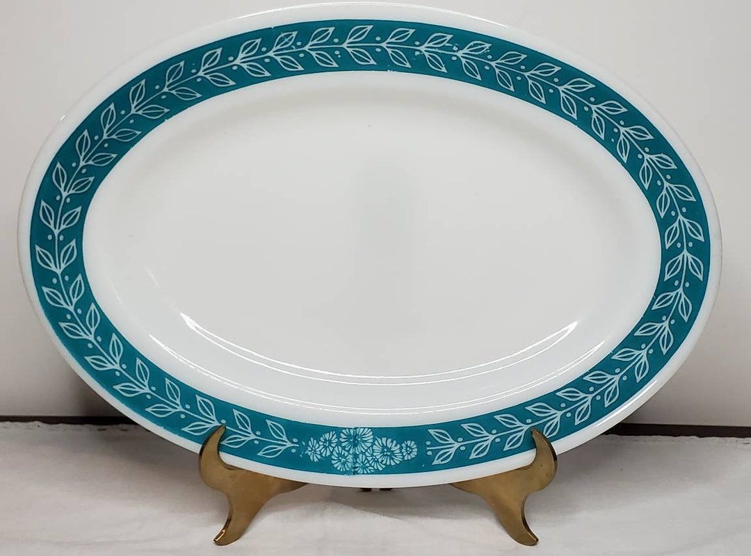 Vintage Pyrex Bluegrass Laurel Leaf Teal Oval Serving Plate/platter - Etsy