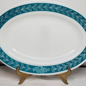 Vintage Pyrex Bluegrass Laurel Leaf Teal Oval Serving Plate/platter - Etsy