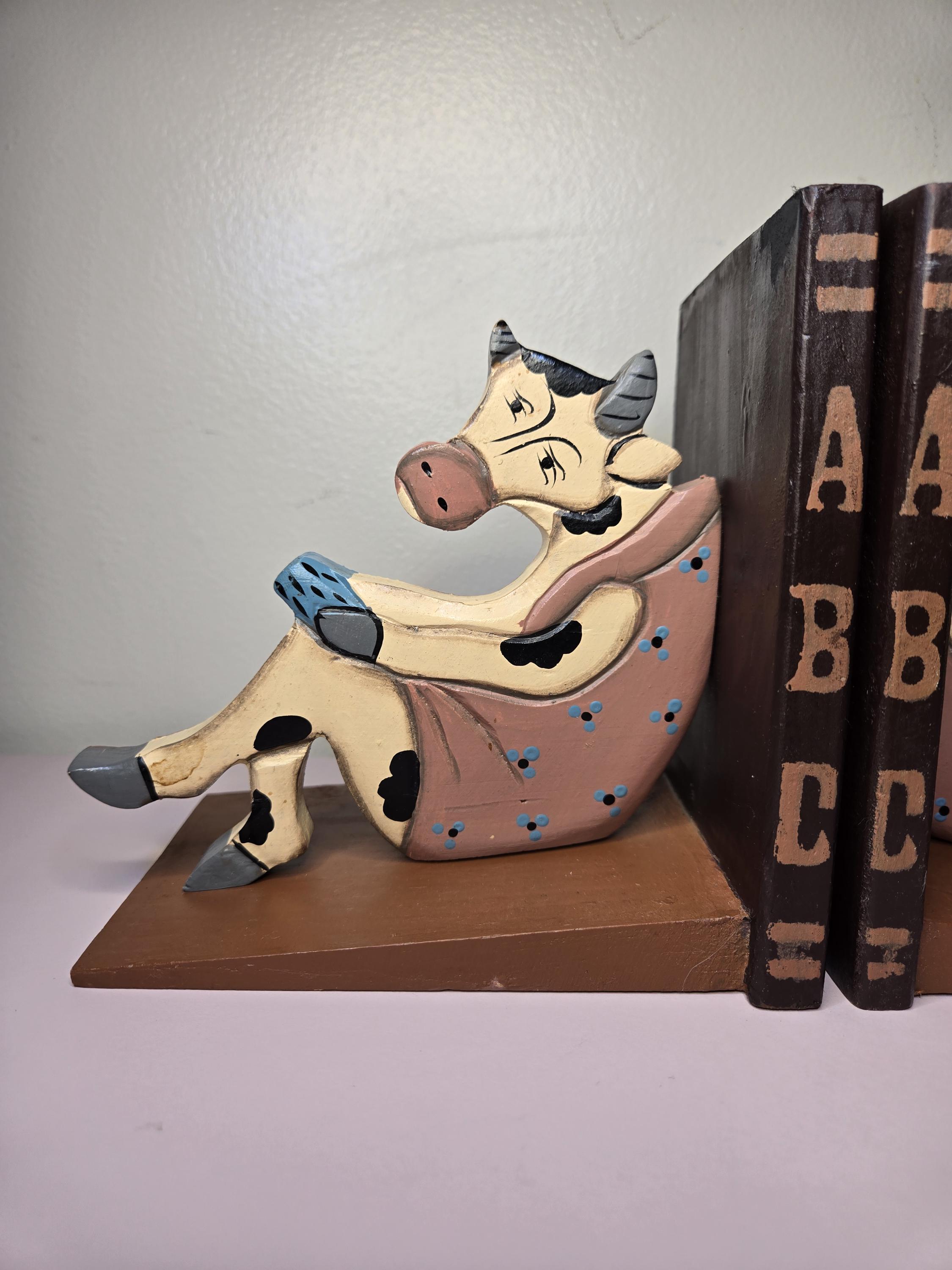 Vintage Wooden Cow Bookends – Hand Painted Farmhouse Cows Reading Books ...