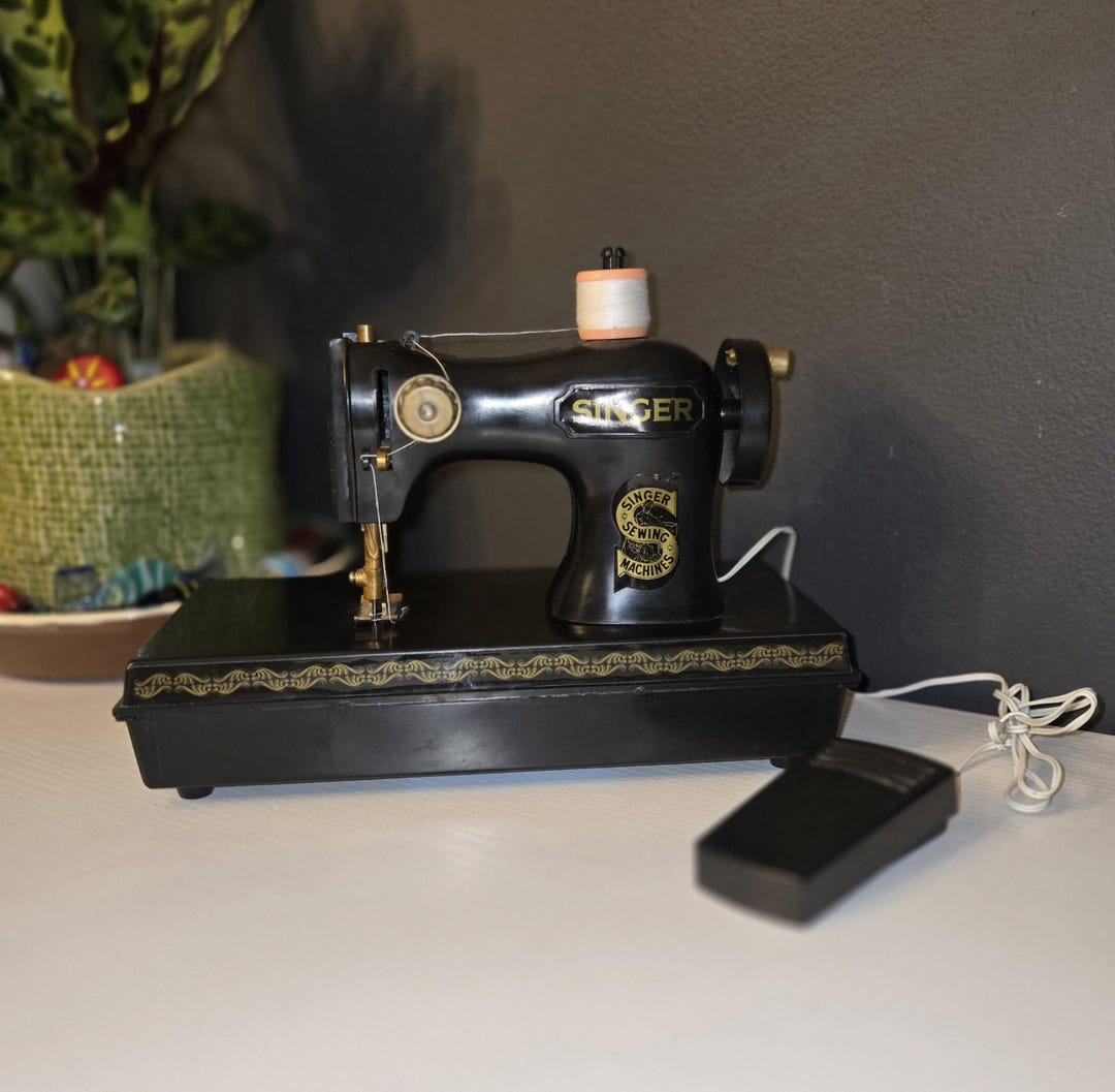 Vintage Singer Sewing Machine Kids Toy Black Plastic Battery Operated ...