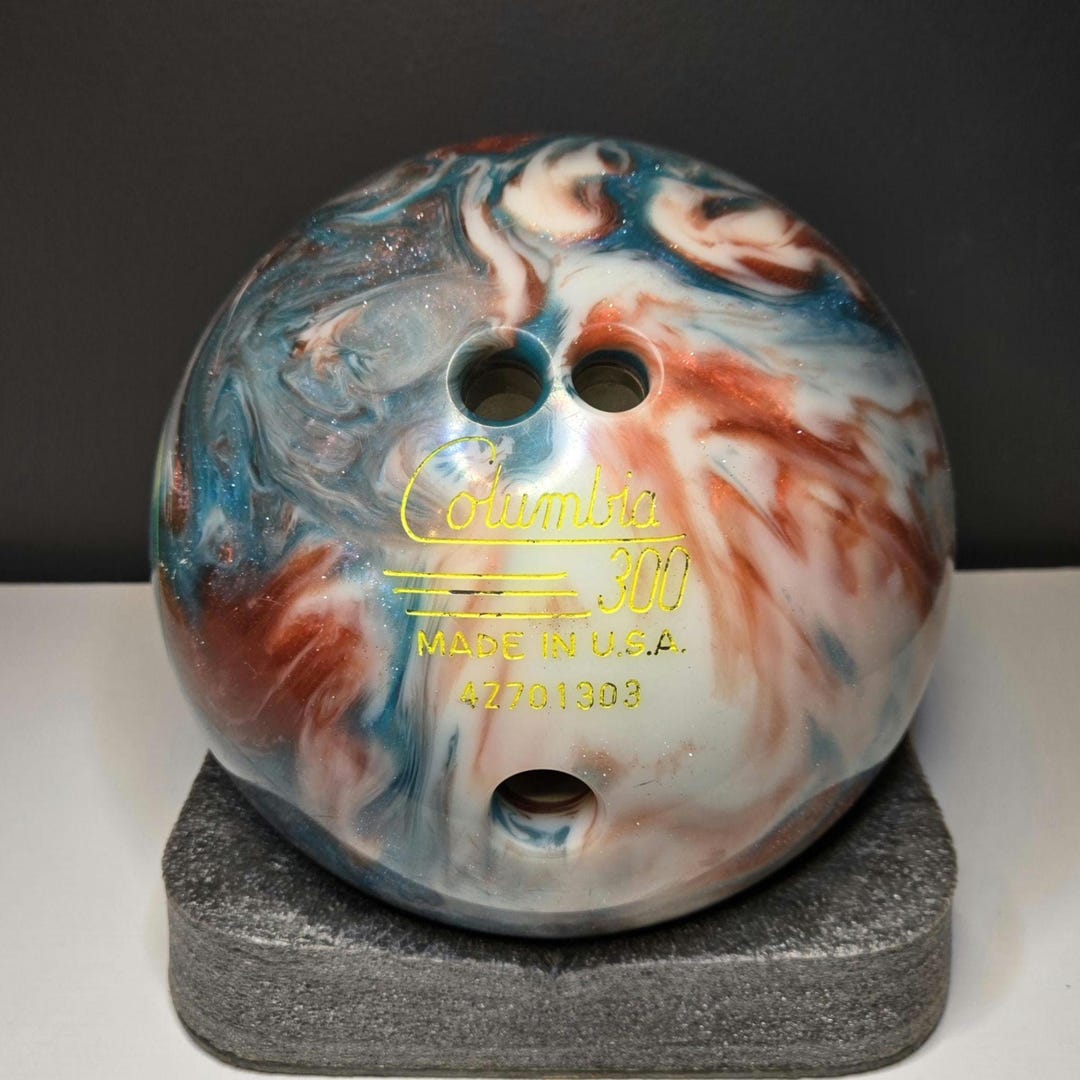 Vintage Columbia 300 WD Bowling Ball Made in USA 13 Pound Blue and Red ...
