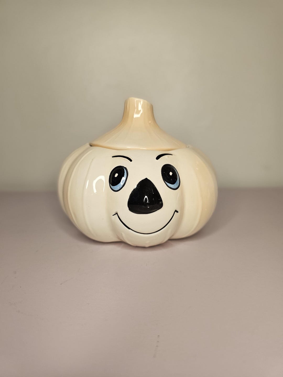 Vintage Ceramic Anthropomorphic Garlic Keeper Happy Face Kitschy ...