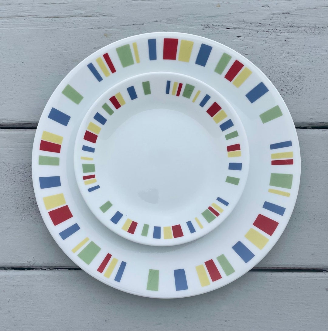 Vintage Corelle Memphis Pattern Dinner Plates and Salad Plates Each ...