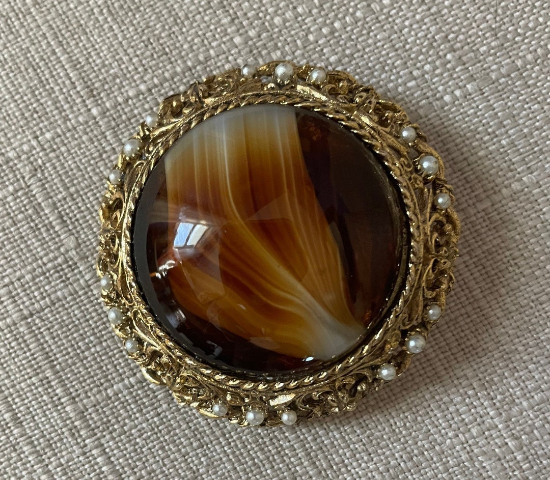 Vintage Brooch Pin/vintage Oversized Brown Cabochon in Gold Tone ...