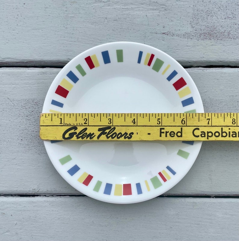 Vintage Corelle Memphis Pattern Dinner Plates and Salad Plates Each ...