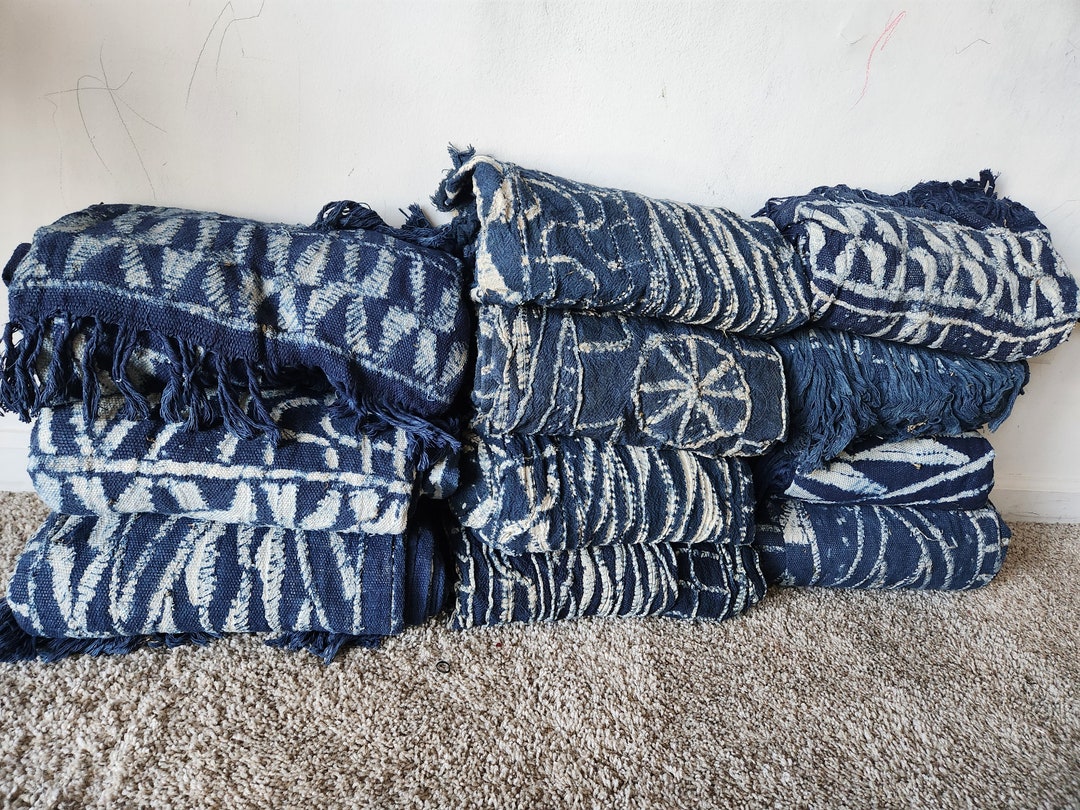 Royal Fabric / Ndop (bamileke) Fabric/bami Rapper/indigo Blue Strip ...