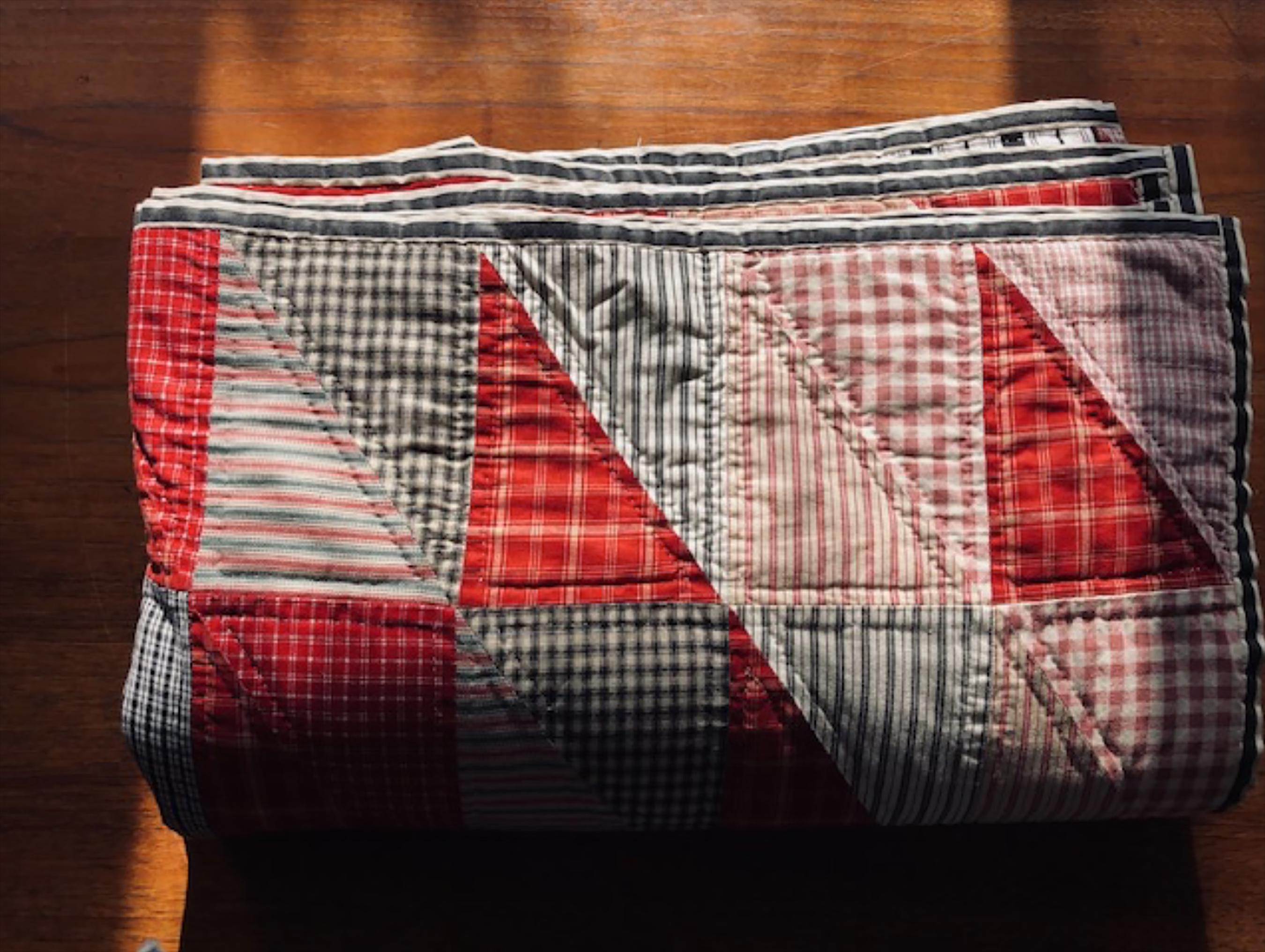 Handmade string of Flags Quilt in Red, Cream, Black Patterned Cotton ...