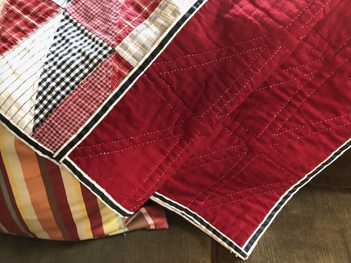 Handmade string of Flags Quilt in Red, Cream, Black Patterned Cotton ...