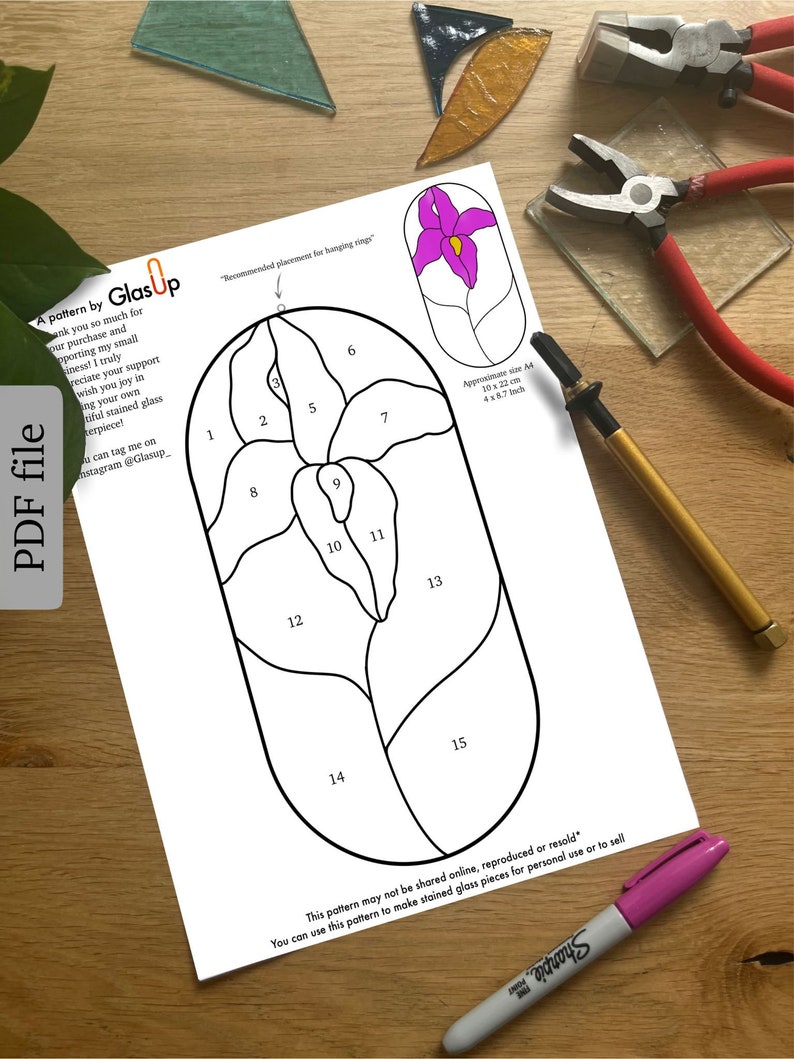 Stained Glass Flower Pattern, Window Sun Catcher ART, Stained Glass ...