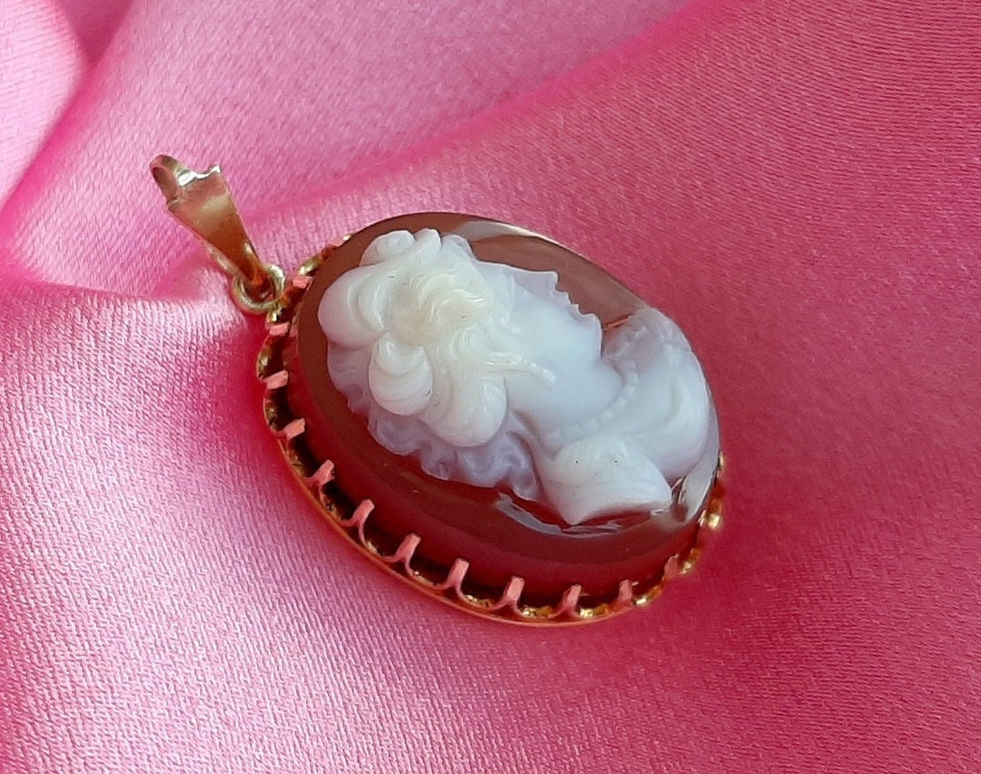 1800's Antique 14k Gold Mary Stuart Pendant Natural Sardonyx Agate Hand ...