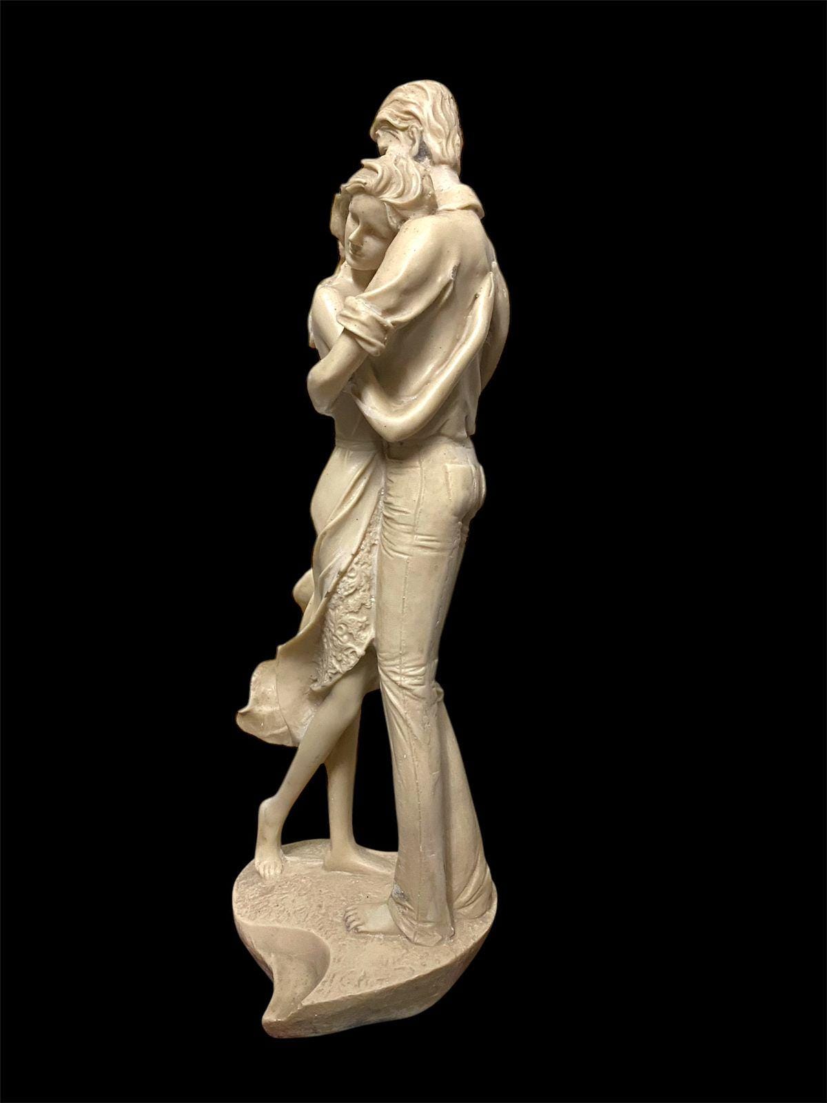 Couples Hug Sculpture Romantic Fiberglass Art Statue Love Home Decor ...