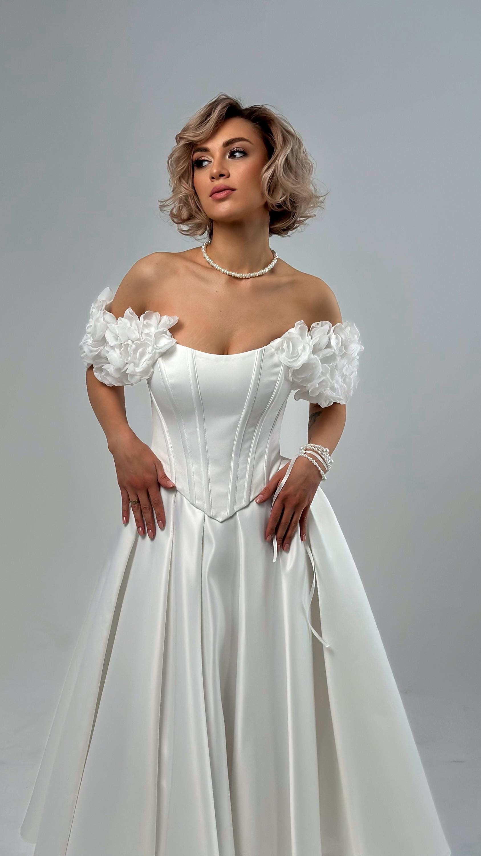 Wedding Dress, Off-shoulders, Reception Dress, Stylish Satin, Bridal ...