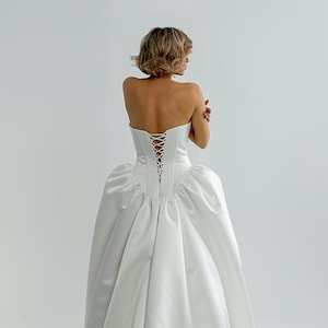 Low Waist Wedding Dress, Bridal Gowns, Corset Dress, Off-shoulders ...