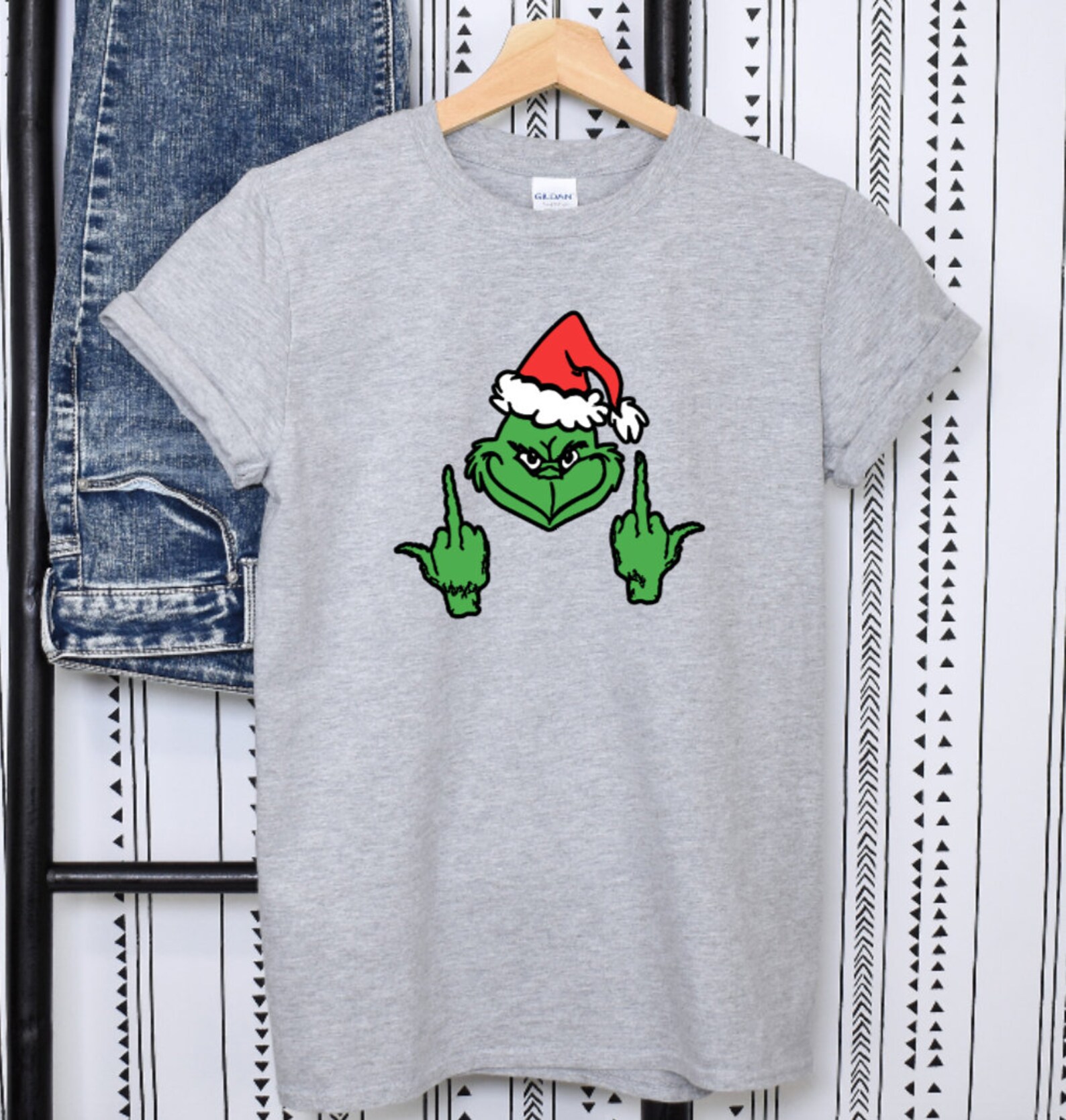 Funny Grinch Christmas Hat Sweatshirt Evil Grinch Middle Finger ...