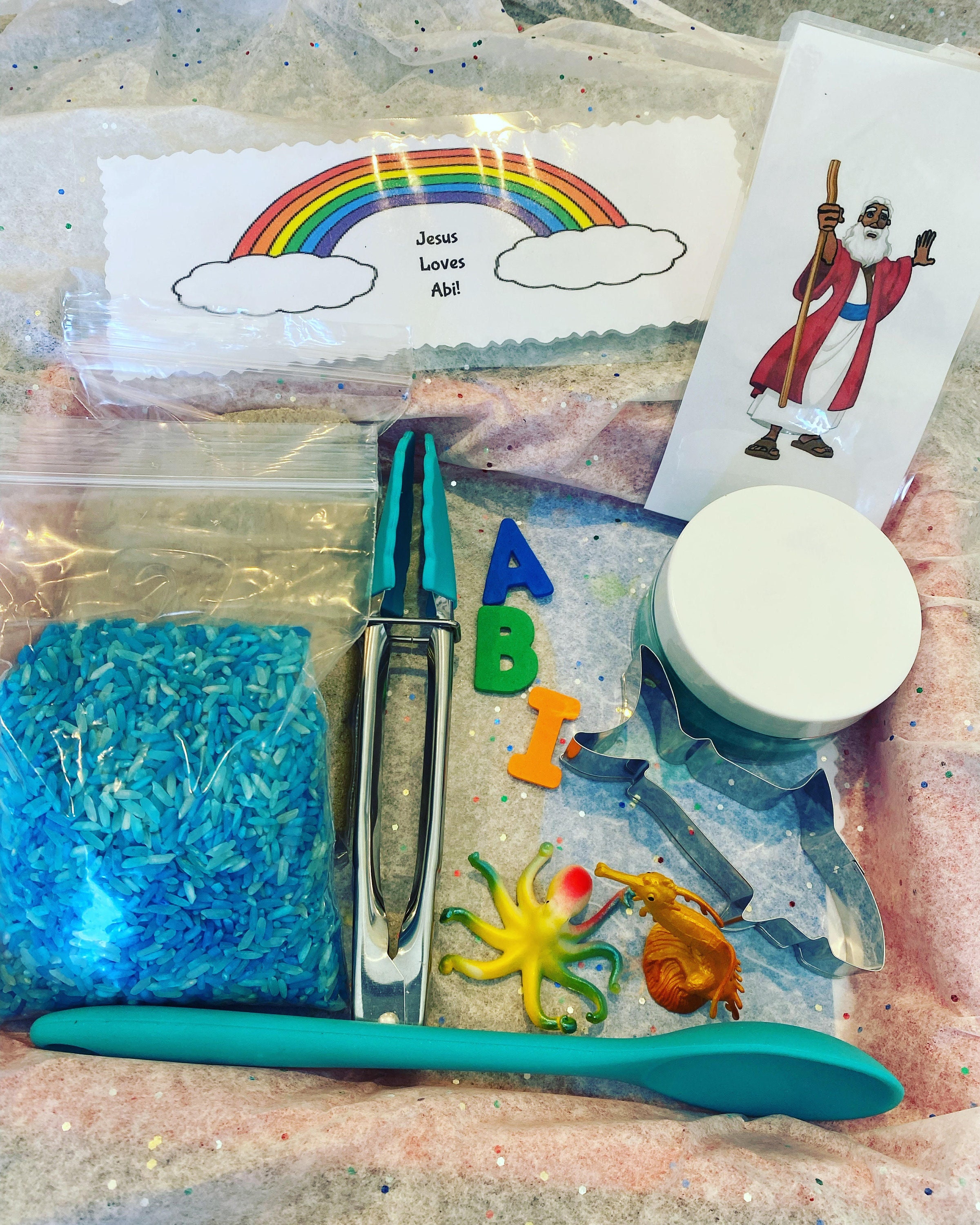 Moses Bible Sensory Bin R is for Red Sea - Etsy