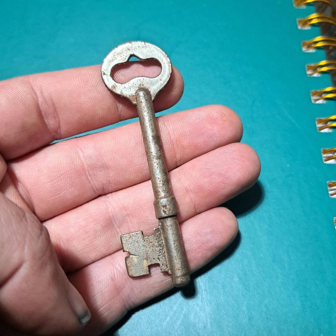 Vintage Skeleton Key - Trunk Key- Furniture Key- Door Key- 51 - Etsy
