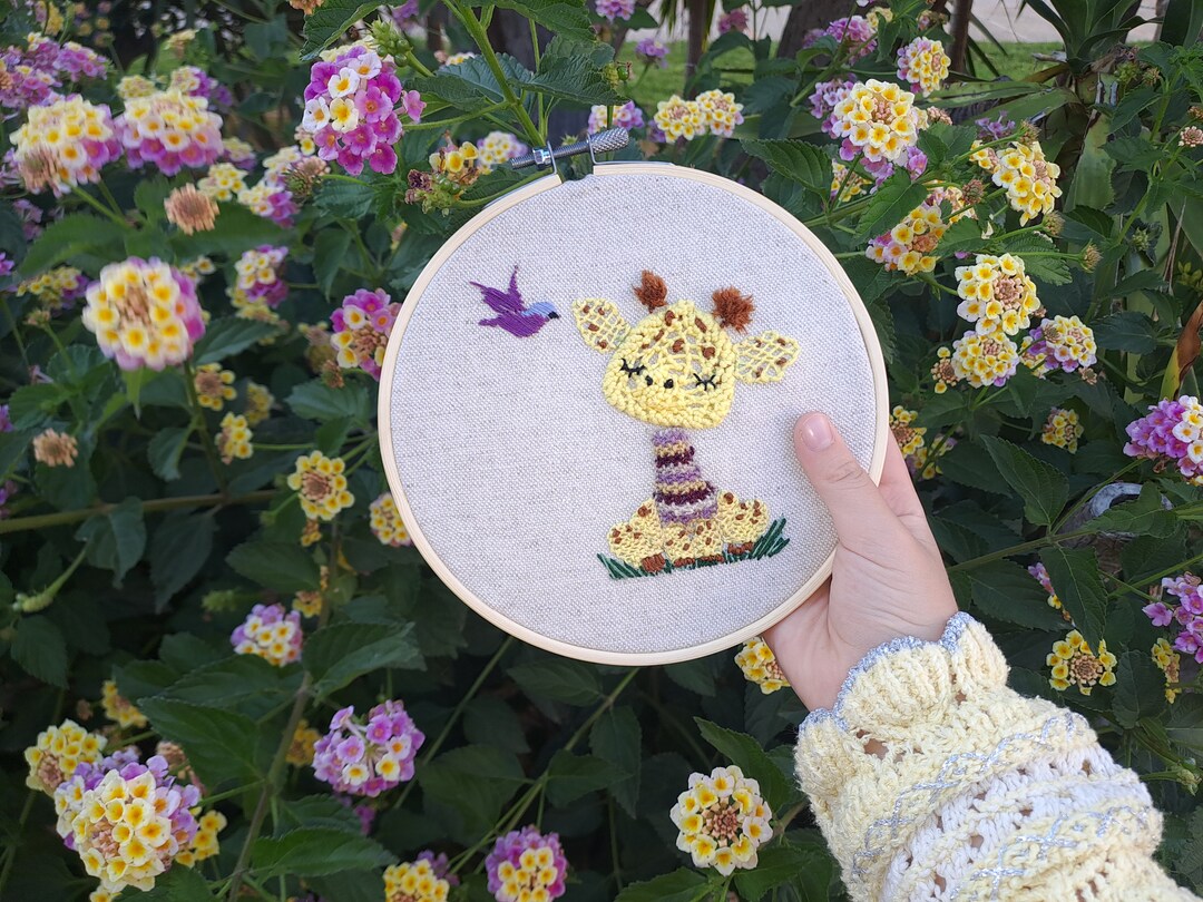 Hand Embroidered Giraffe Art – 3D Needle Weaving in Hoop - Etsy