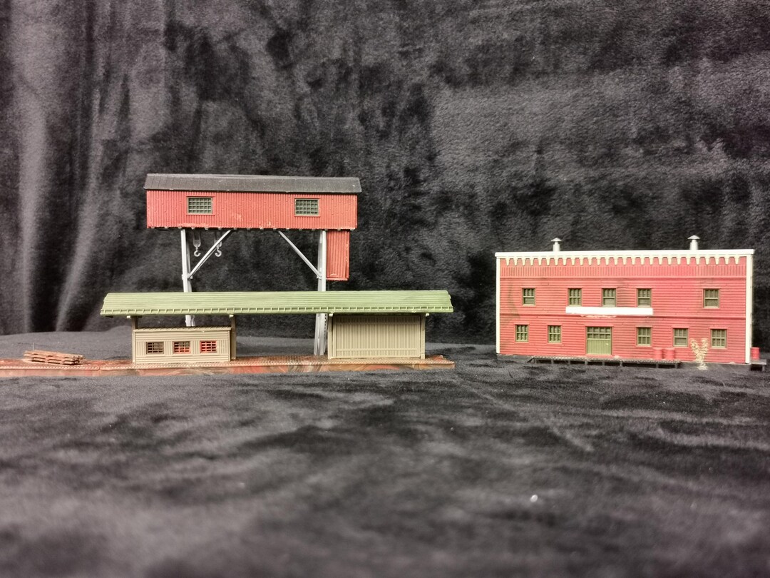 Vintage N Scale Railway Heljan Lot of 3 Industrial Buildings for Trains ...