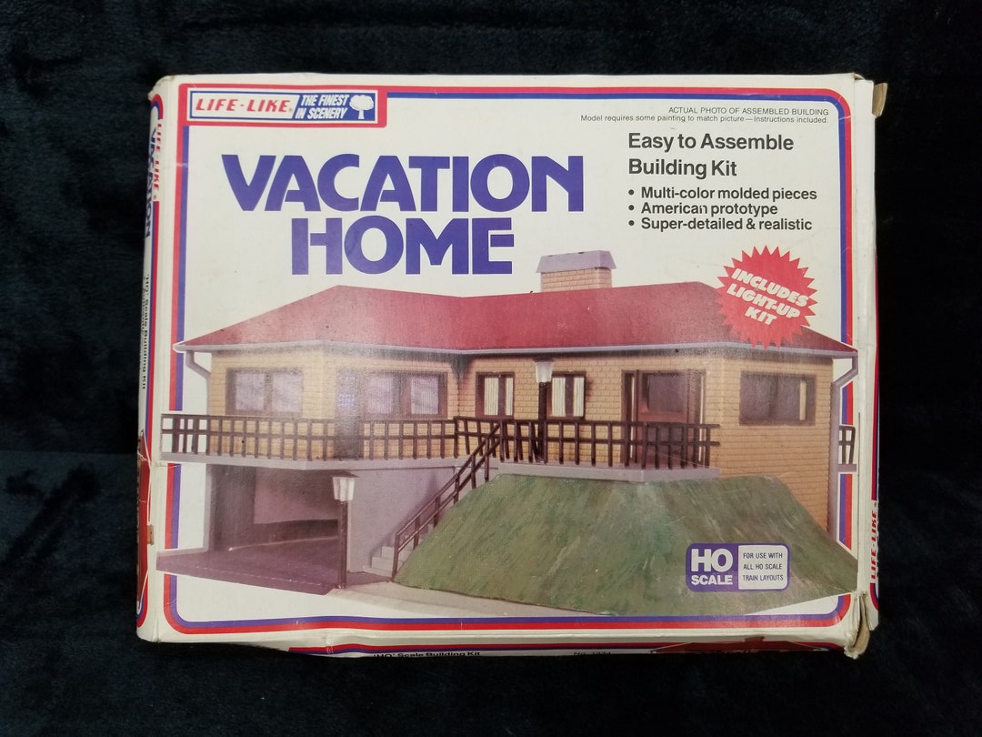 Vintage Life-like HO Scale Vacation Home With Light-up Kit 1334 New in ...