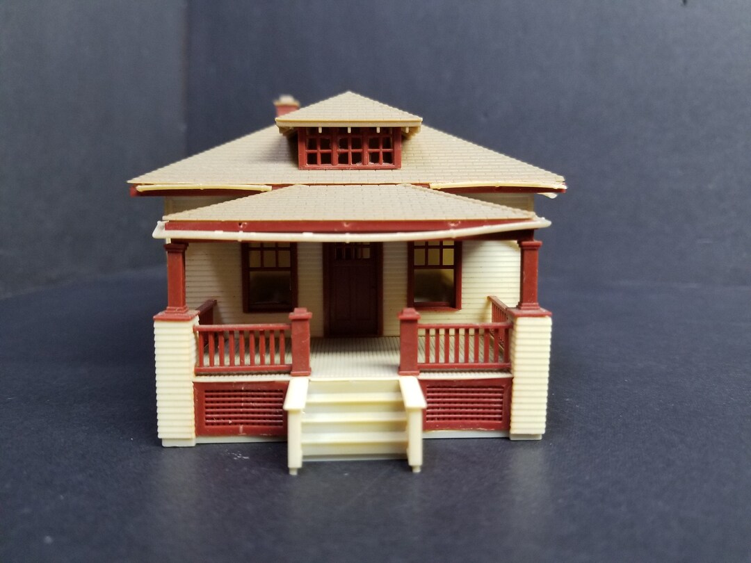 Atlas HO Scale Barb's Bungalow Kit Fully Assembled - Etsy