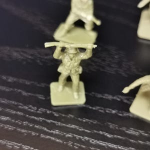 Vintage HO Scale Soldiers WWII Infantry People Figures Light Green ...